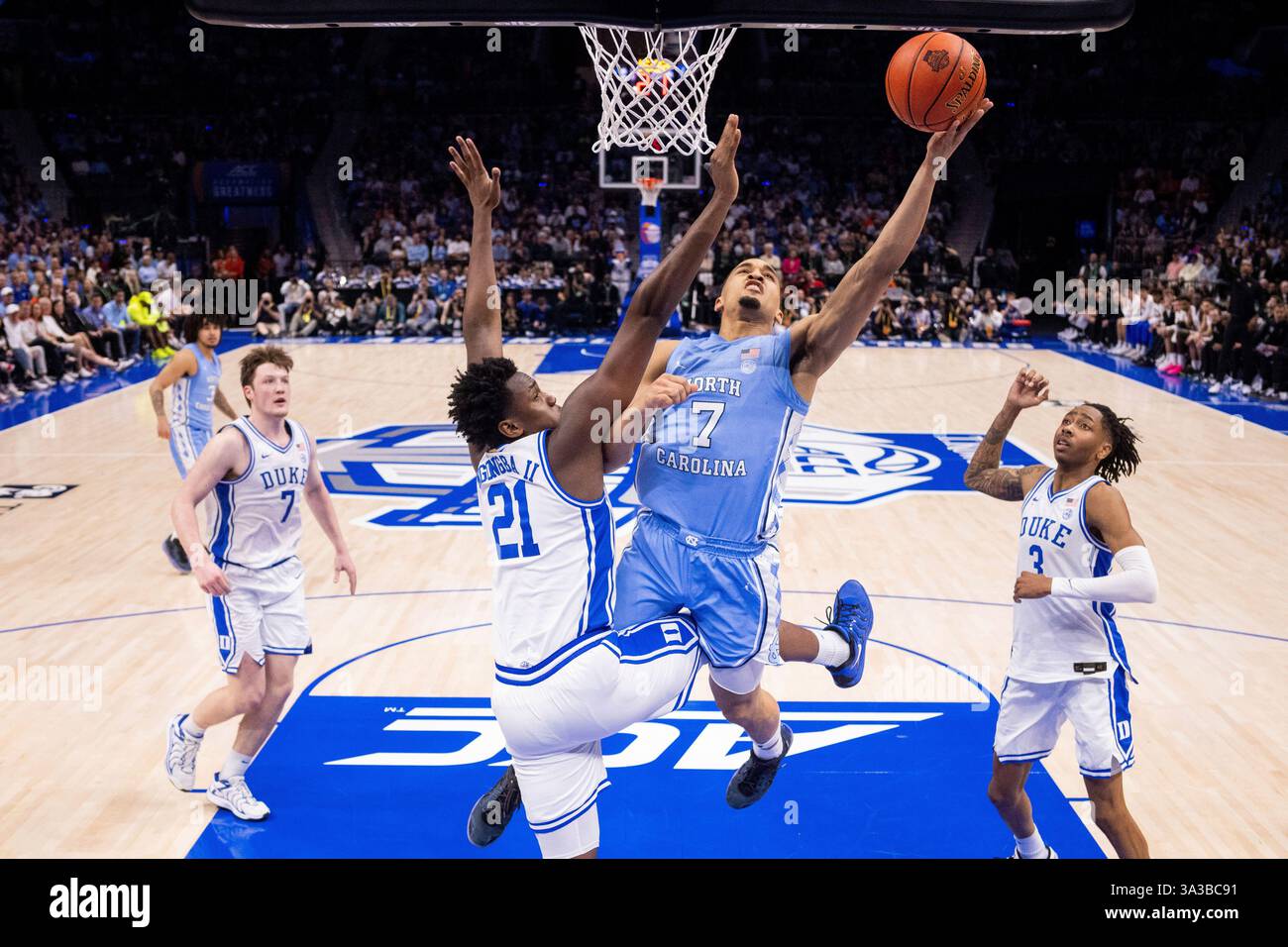 March 14, 2025: North Carolina Tar Heels guard Seth Trimble (7) shoots ...