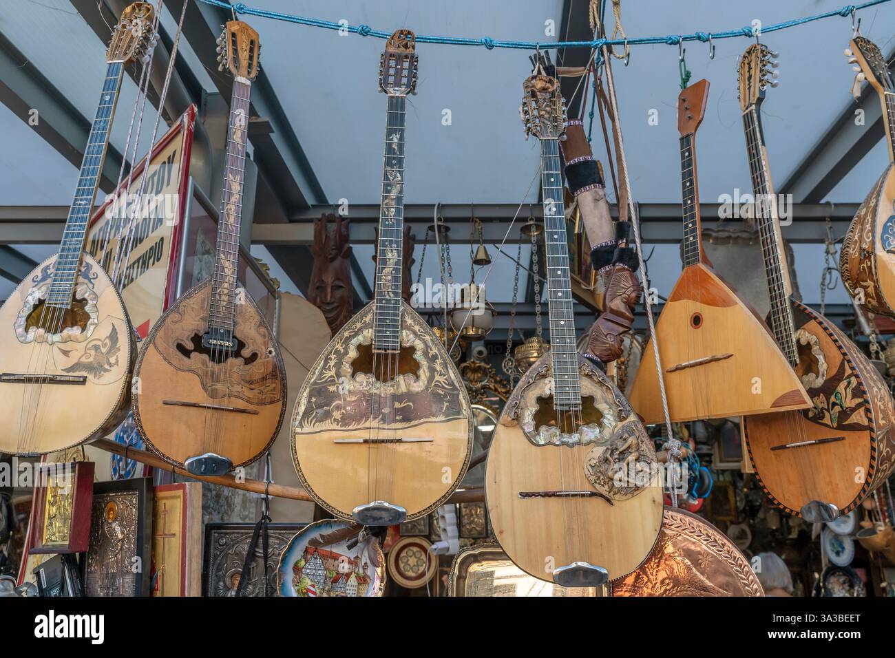 Sirtaki hi-res stock photography and images - Alamy