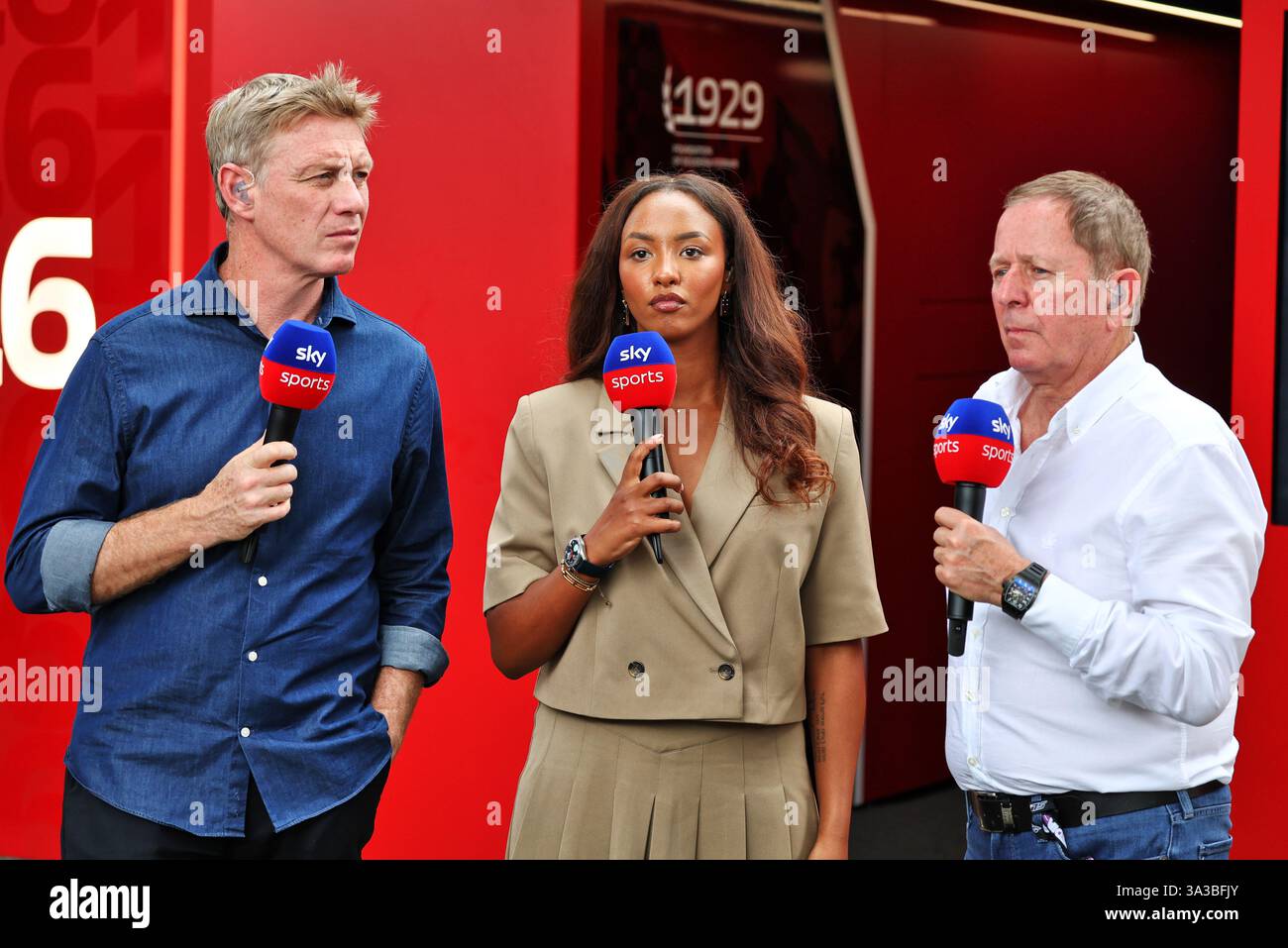 Melbourne, Australia. 15th Mar, 2025. (L to R): Simon Lazenby (GBR) Sky ...