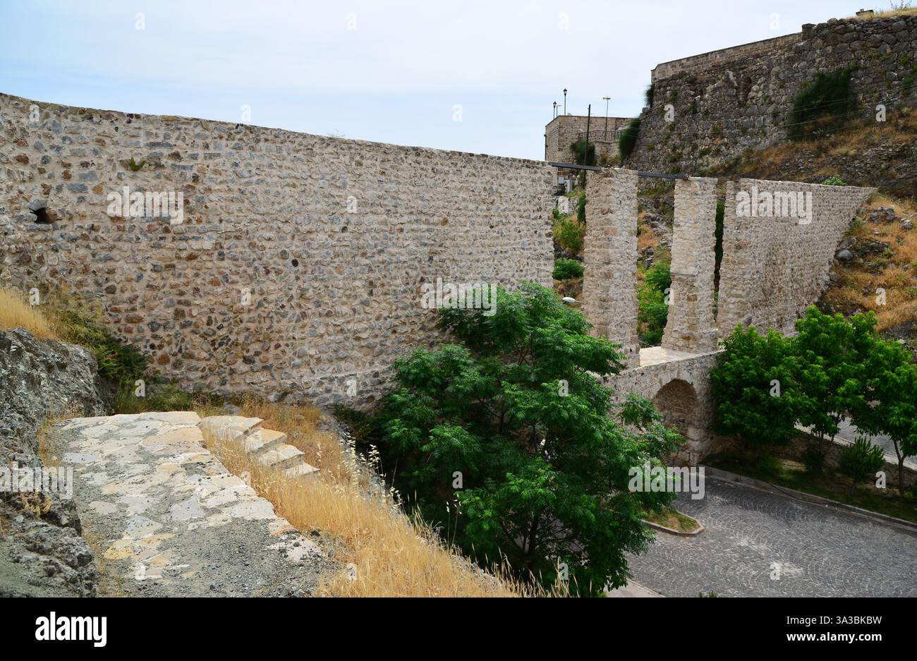 This is how the historical Beyazit Bestami Complex in Hatay, Turkey ...