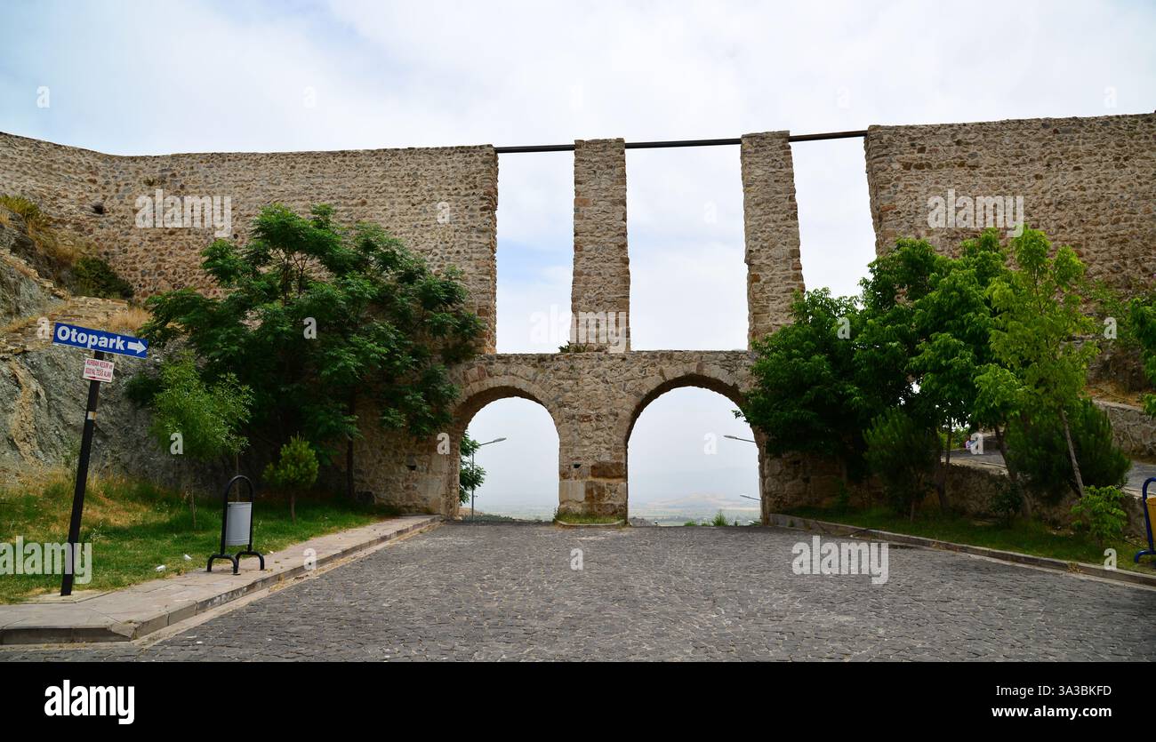 This is how the historical Beyazit Bestami Complex in Hatay, Turkey ...