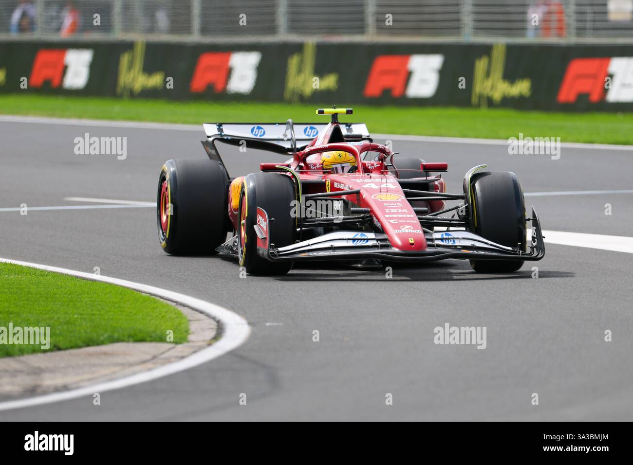 Melburne, Australia. 15 Mar, 2025. Lewis Hamilton, during the Formula 1 ...