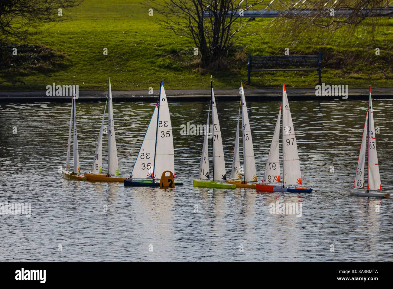 International One Metre class yacht racing Portishead lake grounds ...