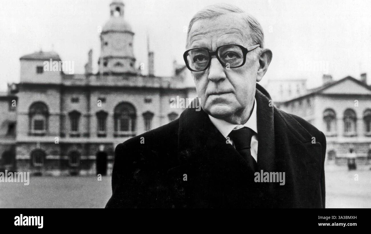 ALEC GUINNESS in SMILEY'S PEOPLE (1982), directed by SIMON LANGTON ...