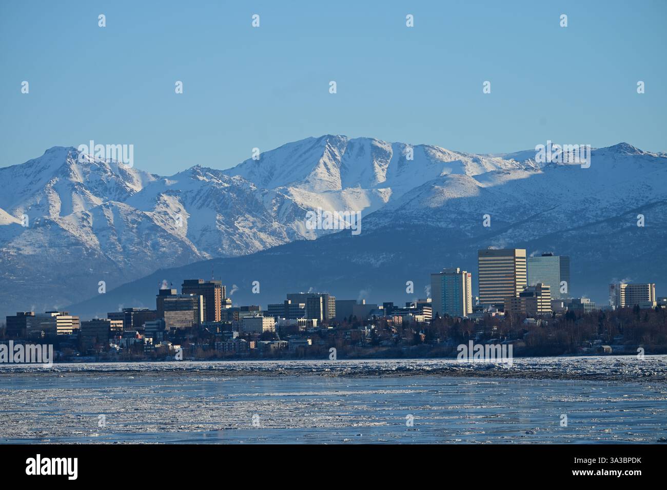 Anchorage snow hi-res stock photography and images - Alamy