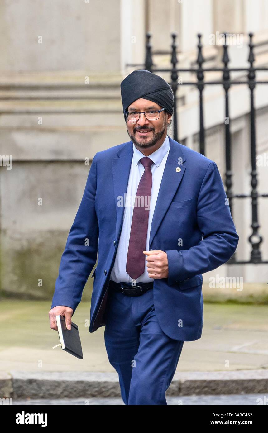 Warindar Juss MP (Lab: Wolverhampton West) in Downing Street for a ...