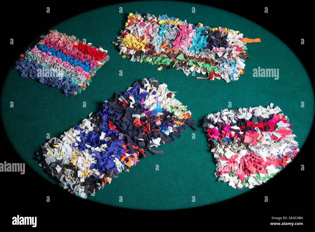 Rug weaving india hi-res stock photography and images - Alamy