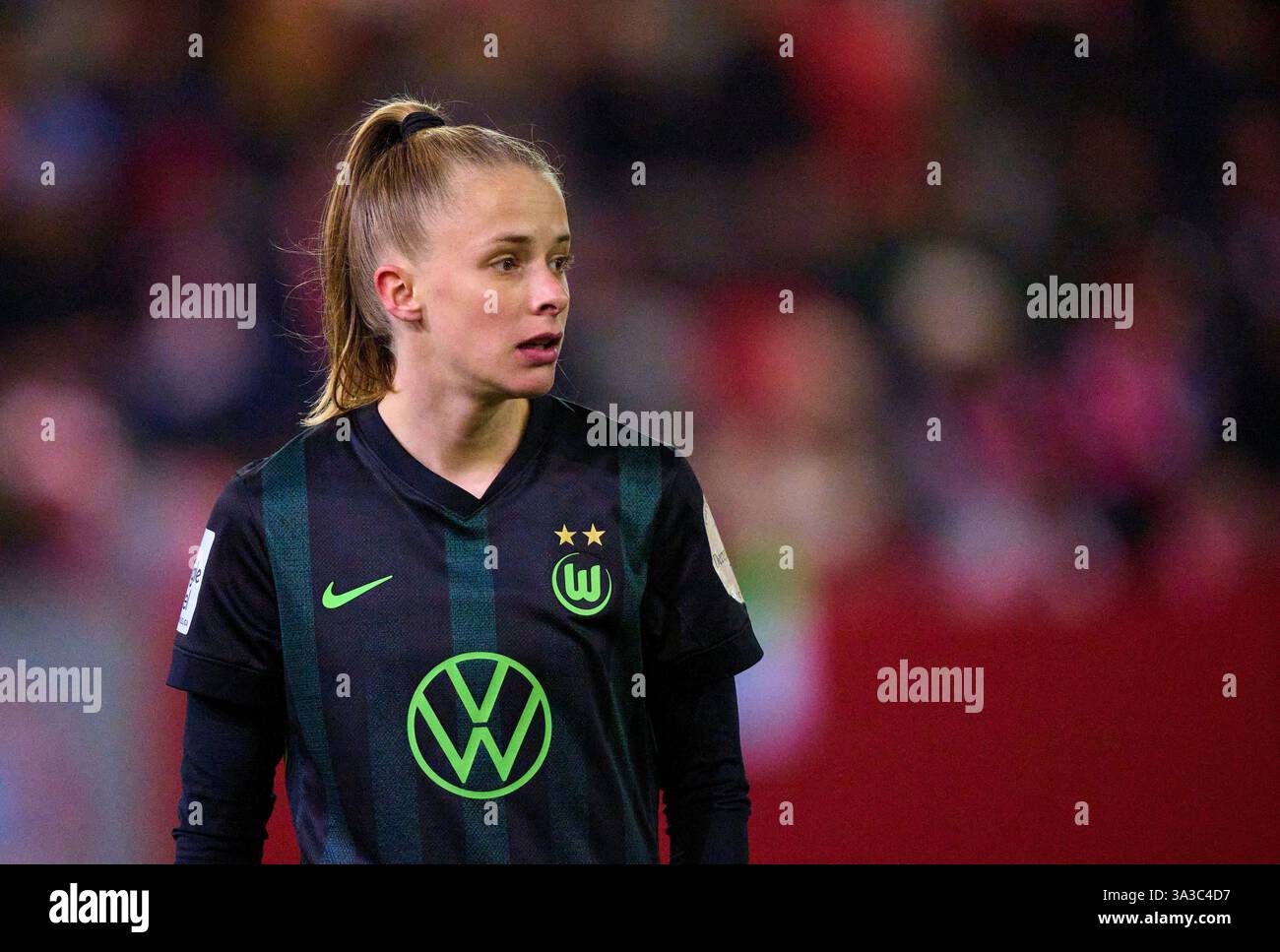 Wob frauen 25 deutschland hi-res stock photography and images - Alamy