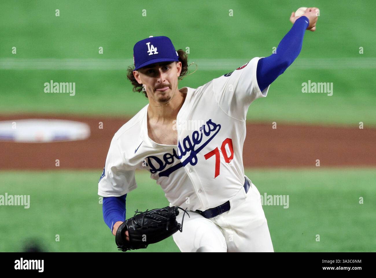 Los Angeles Dodgers' Starting pitcher Justin Wrobleski pitches during ...