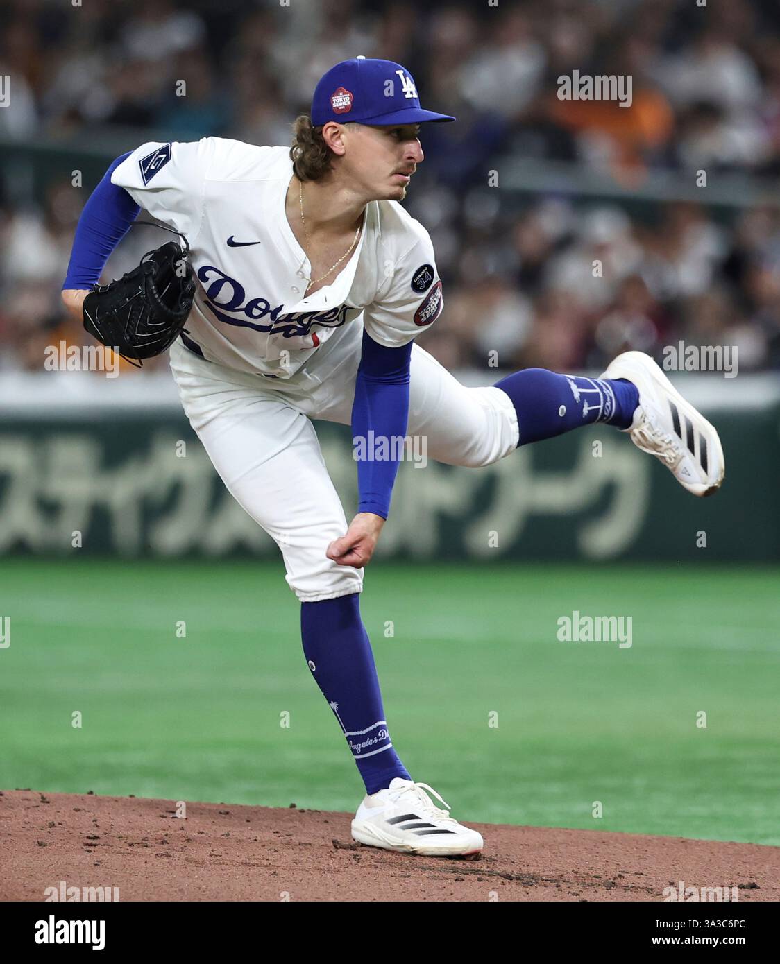 Los Angeles Dodgers' Starting pitcher Justin Wrobleski pitches during ...