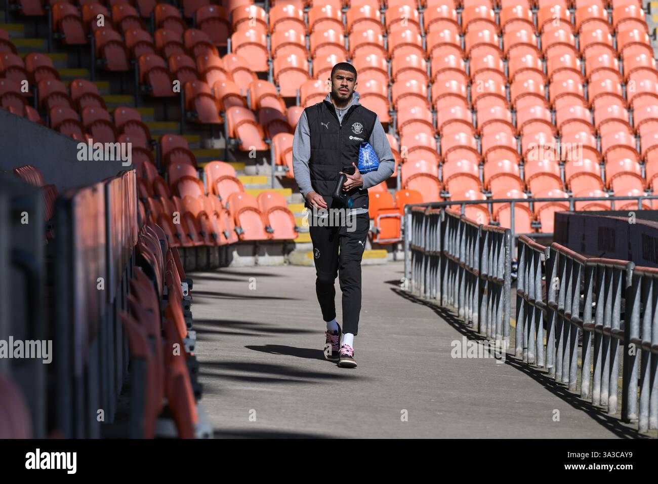 Ashley Fletcher of Blackpool arrives ahead of the Sky Bet League 1 ...