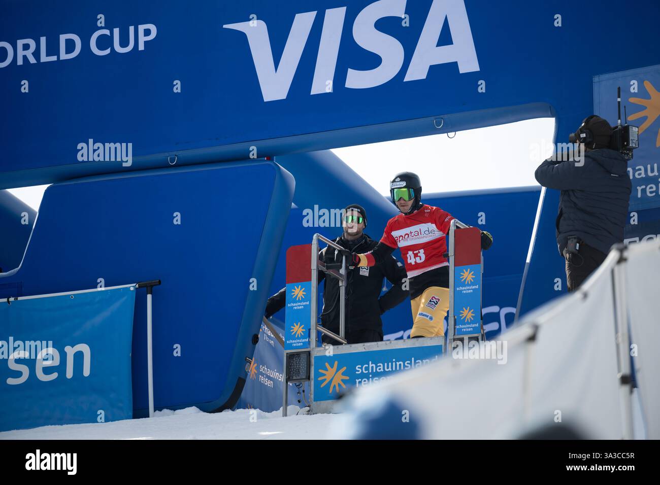 Winterberg, Germany. 15th Mar, 2025. Snowboard: World Cup, Parallel ...
