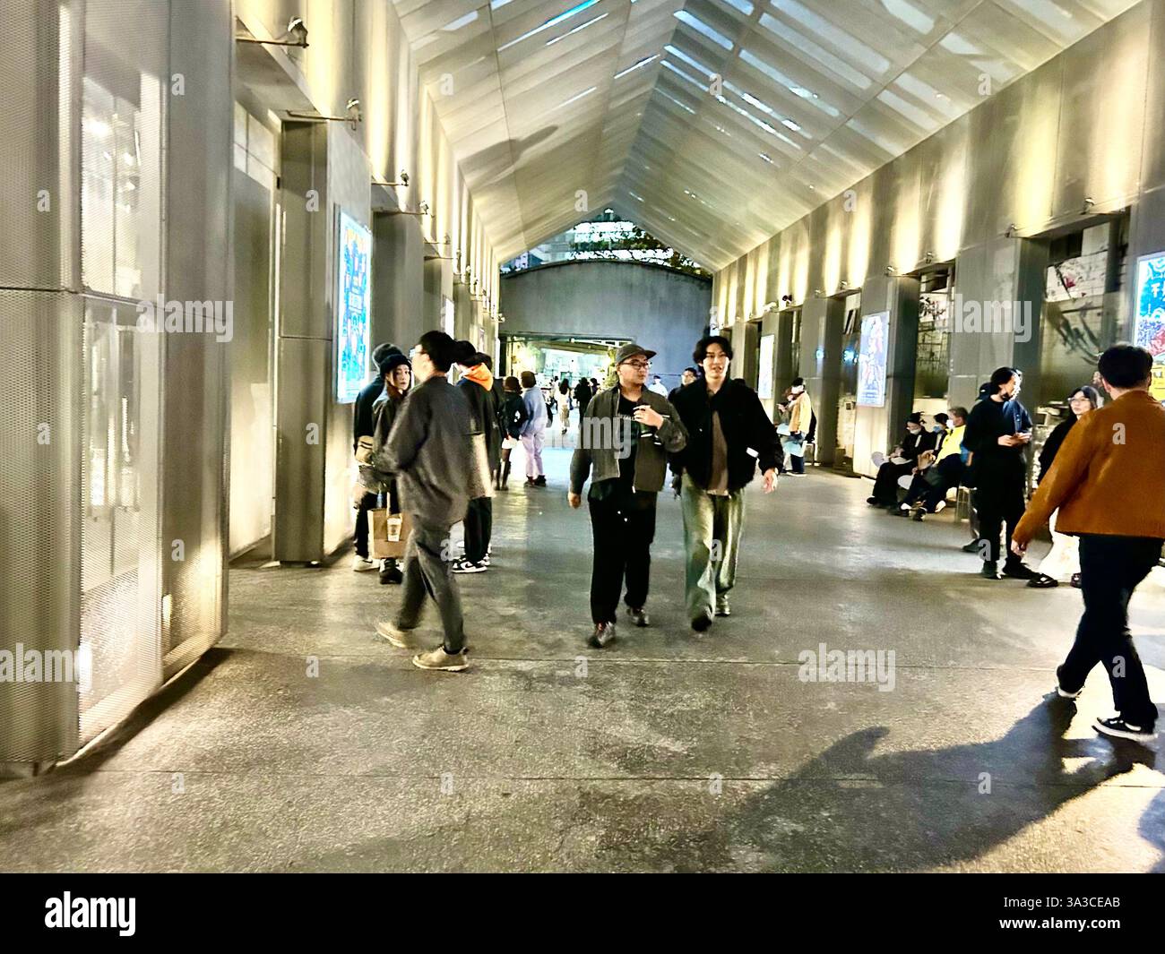 Taipei, Taiwan, Crowd people, Visiting Taiwanese Cinema, "The Spot ...