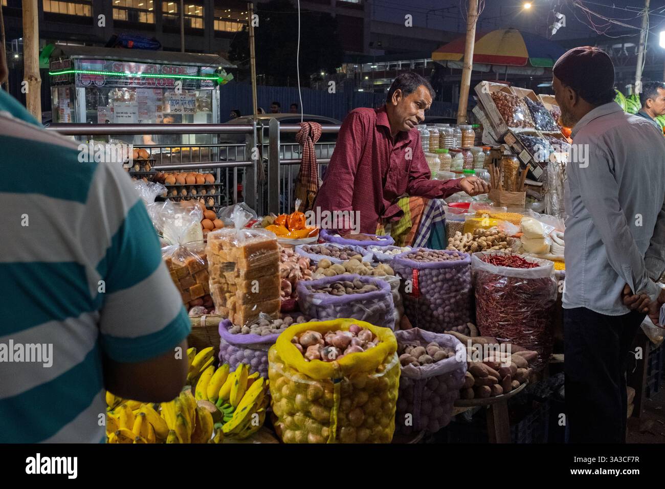 Food stall, Dhaka, Bangladesh Stock Photo - Alamy