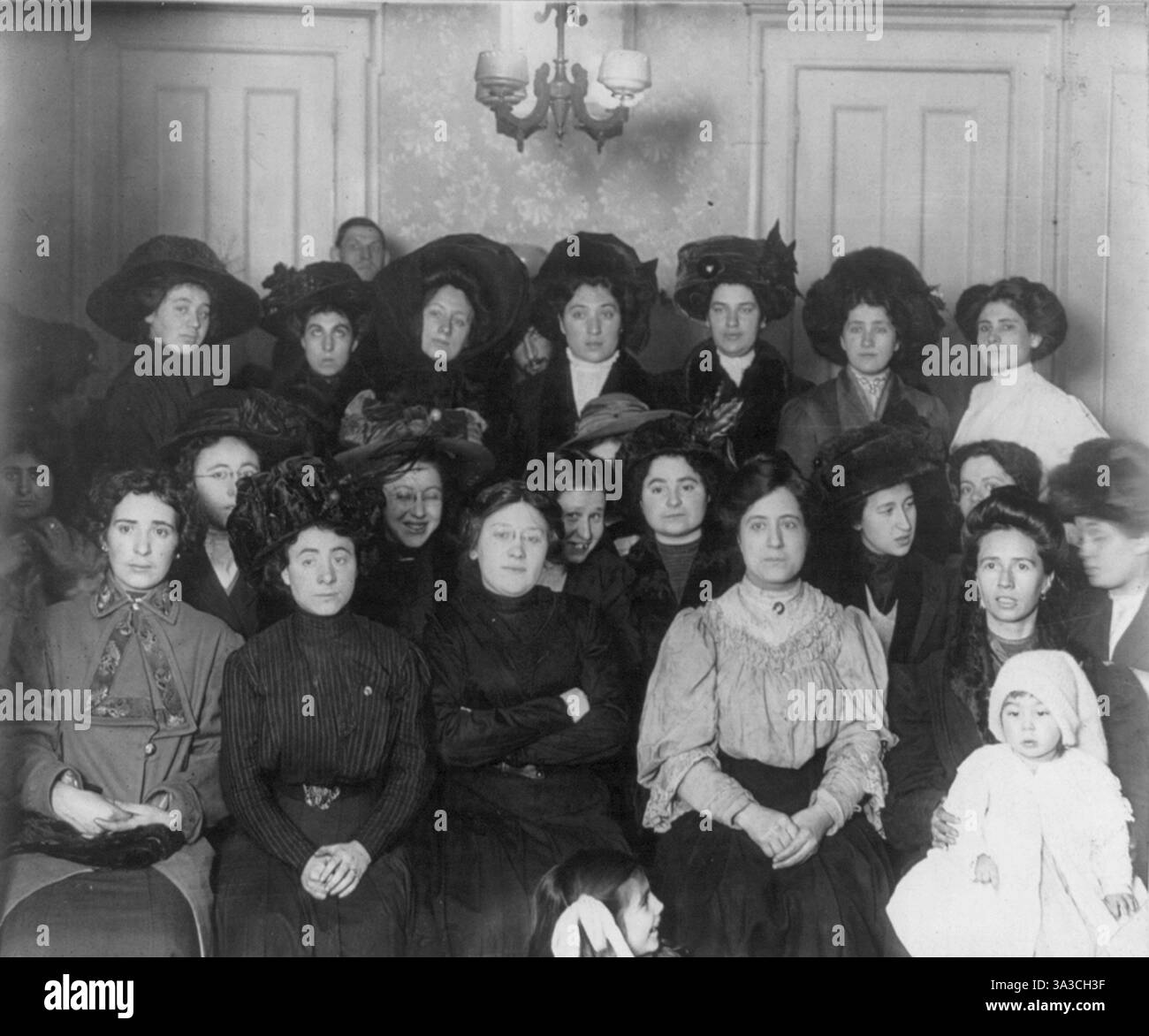 Sweatshops Black and White Stock Photos & Images - Alamy