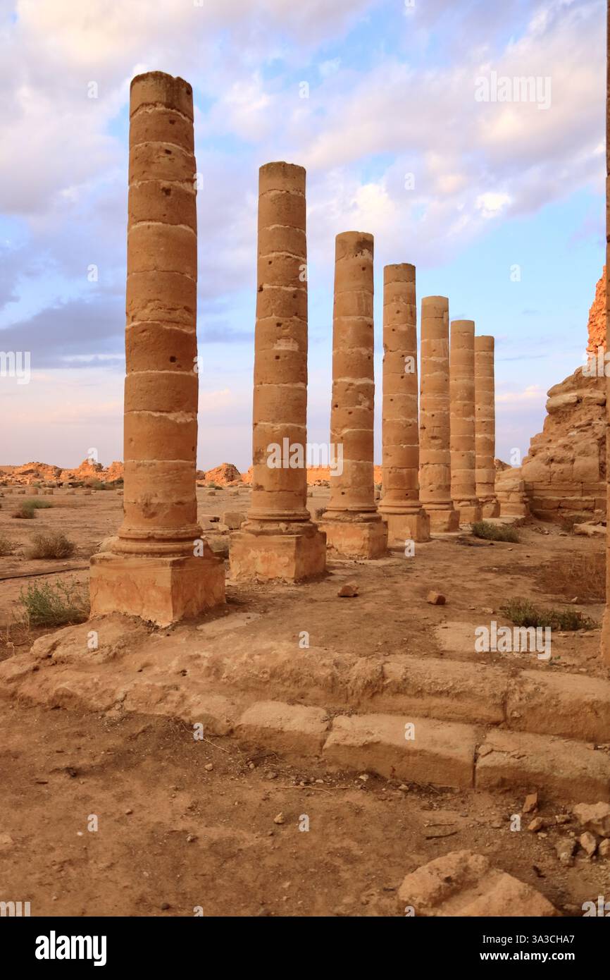 Hatra in Iraq, ancient city in Upper Mesopotamia located in present-day ...