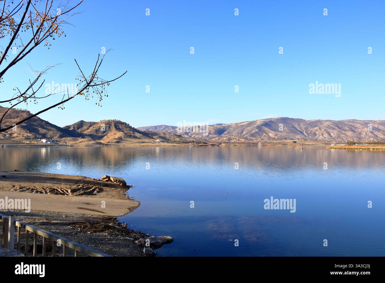 the landscape around the Smaquli Resort between Erbil and Dohuk lake ...