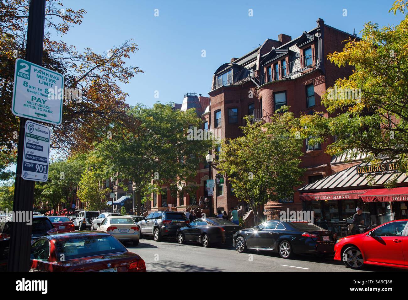 The Historical buildings in Commonwealth avenue, Back Bay, Boston ...