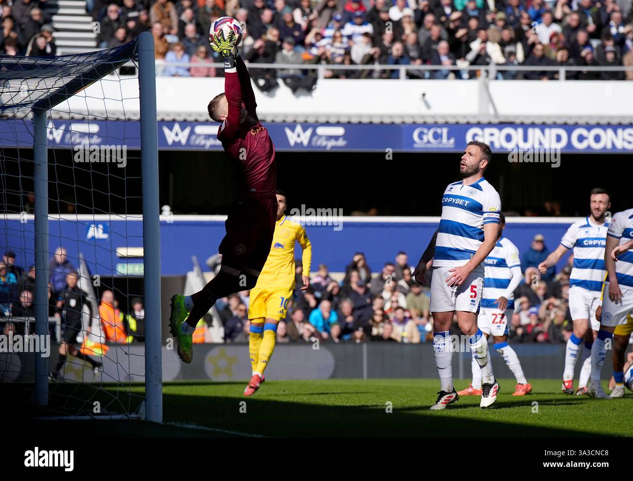 Queens Park Rangers goalkeeper Paul Nardi (left) makes a save during ...