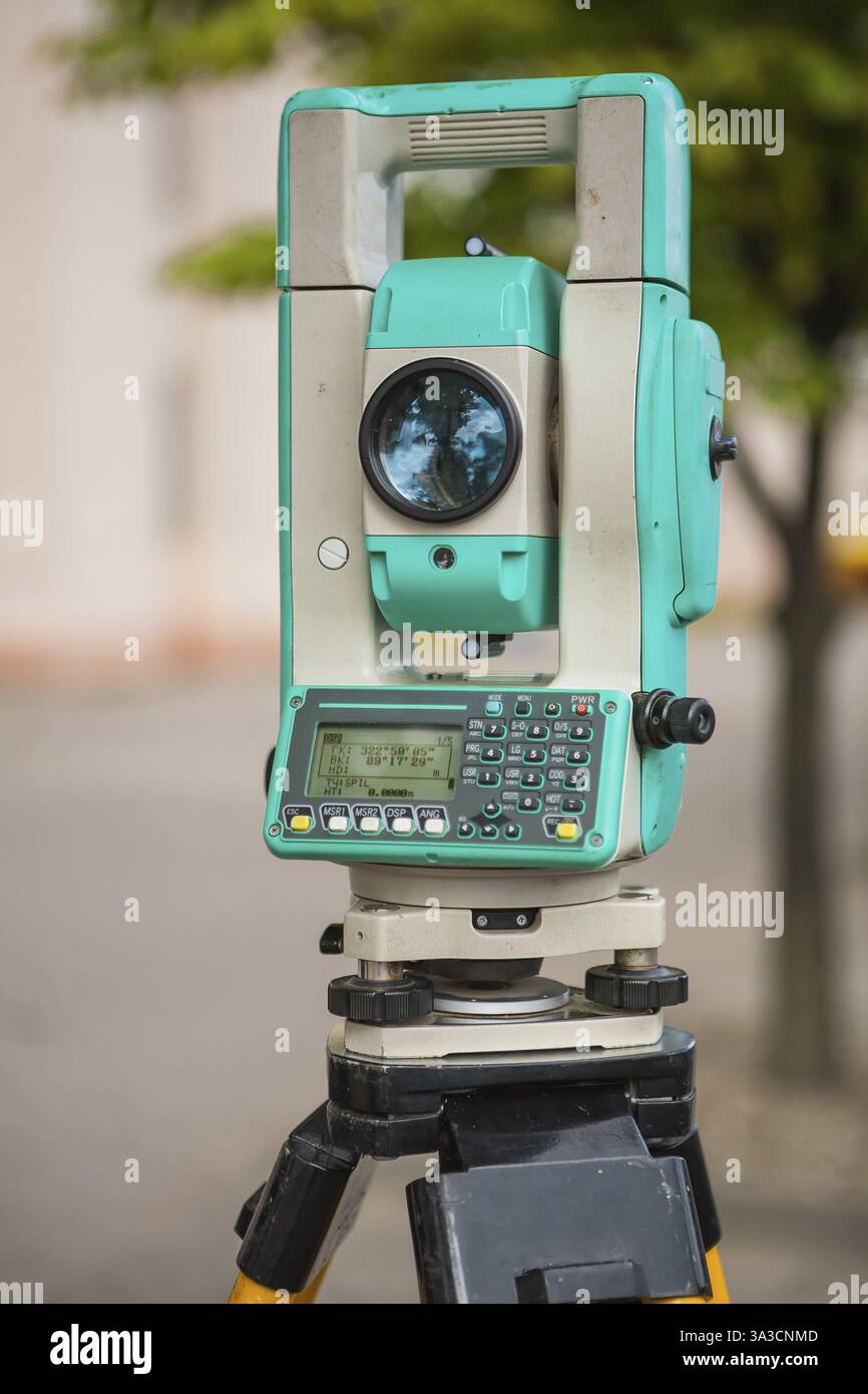 view on theodolite close up Stock Photo - Alamy