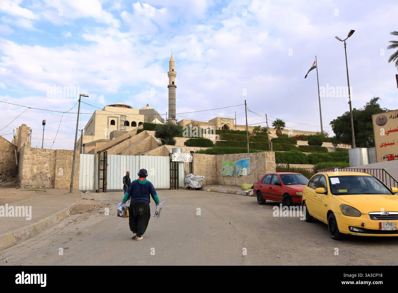 Mosque of the prophet yunus hi-res stock photography and images - Alamy