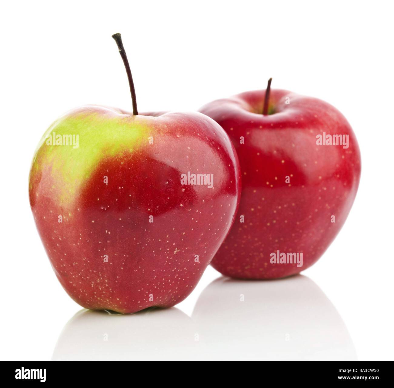 Two coloured apple hi-res stock photography and images - Alamy