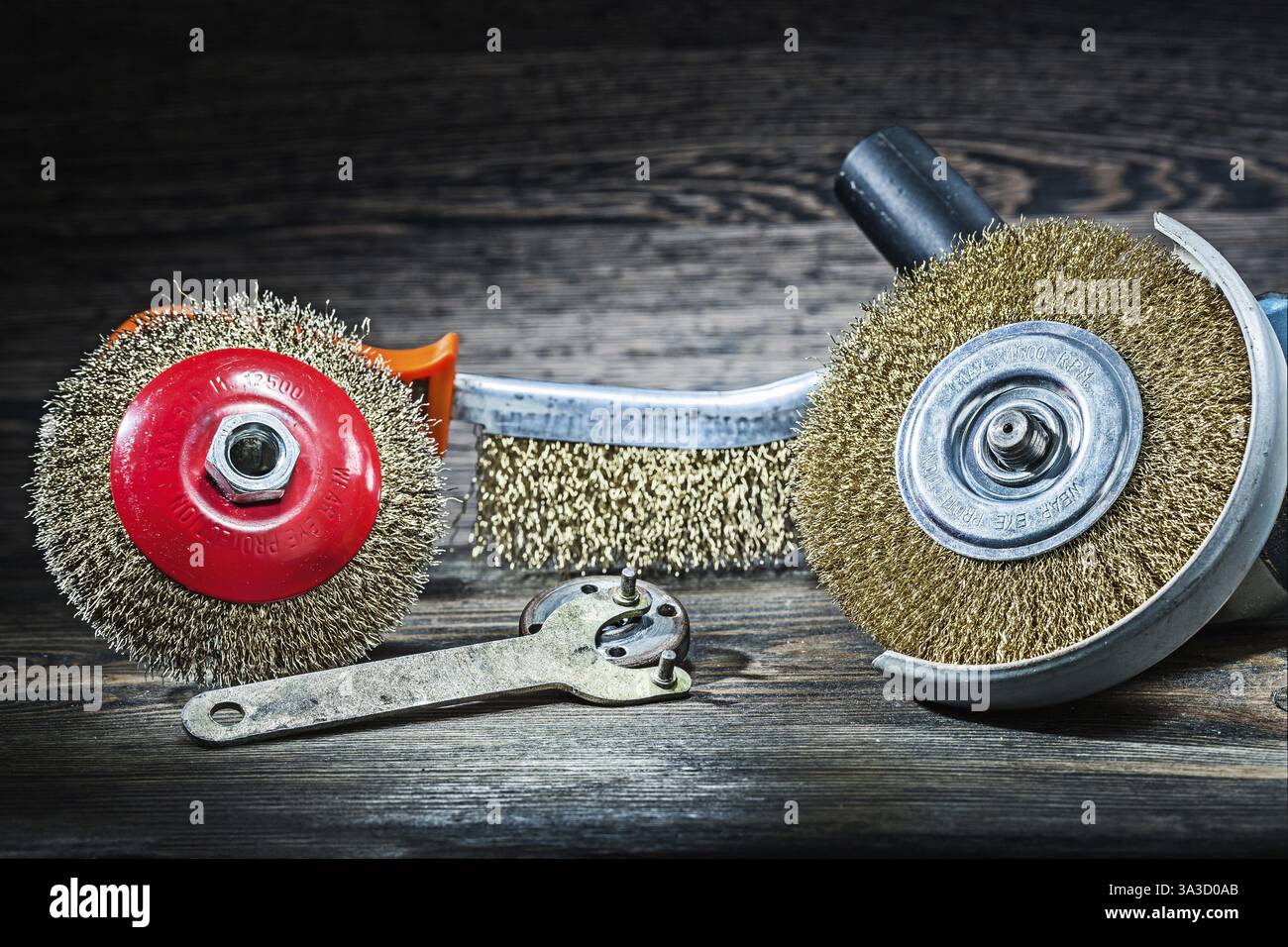 Wire brushes set on vintage wood Stock Photo - Alamy