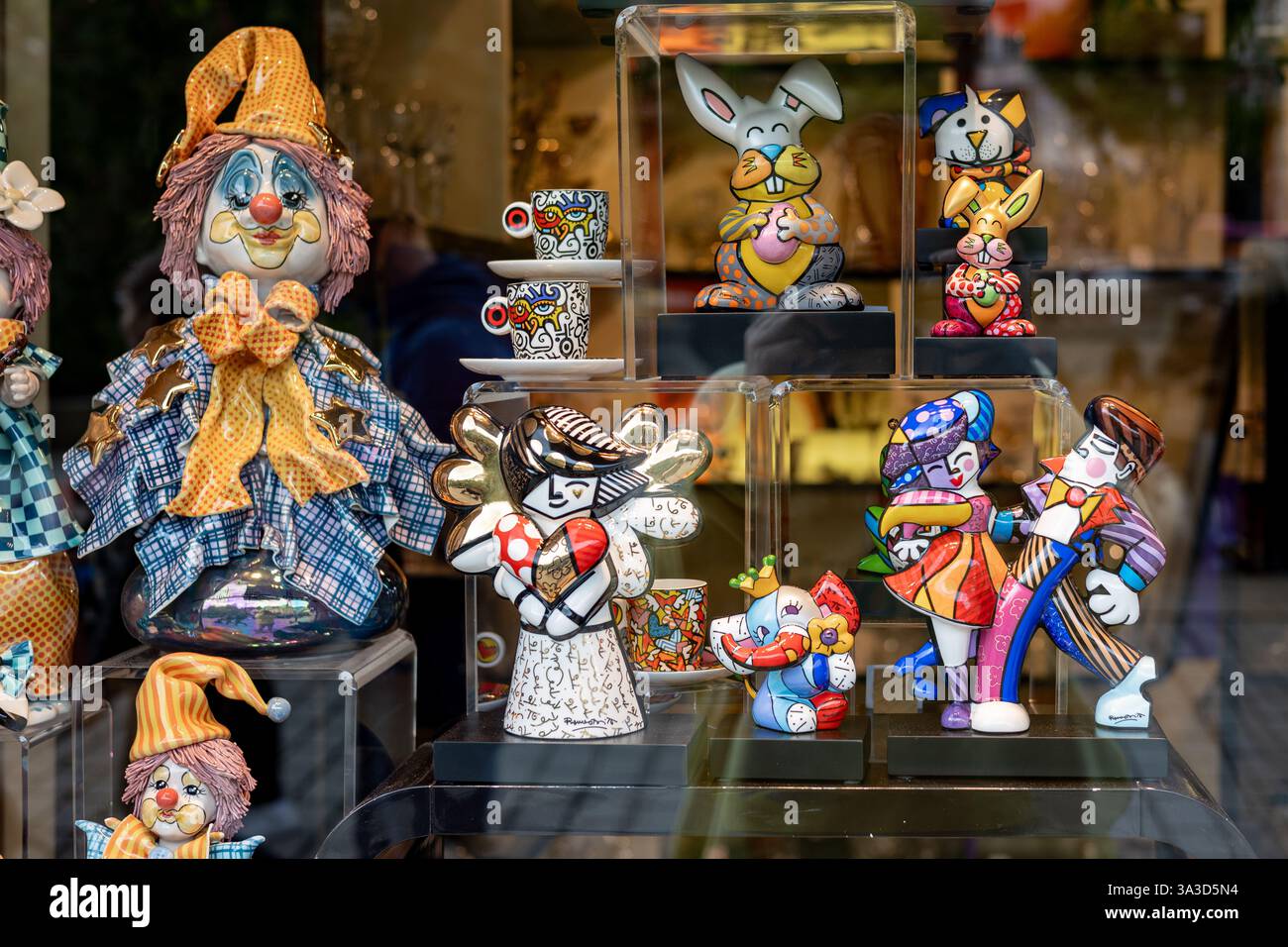 Raw emotion in art hi-res stock photography and images - Alamy