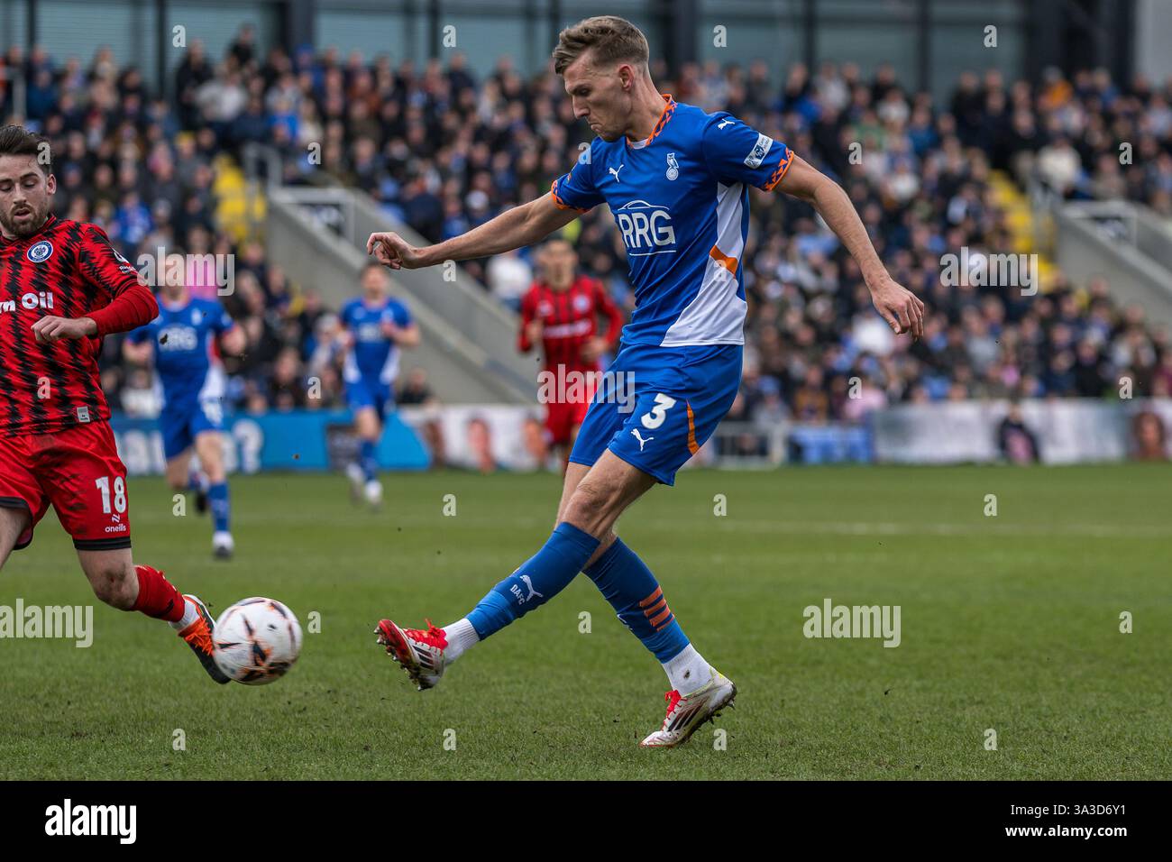 Oldham Athletic's Mark Kitching during the Vanarama National League ...