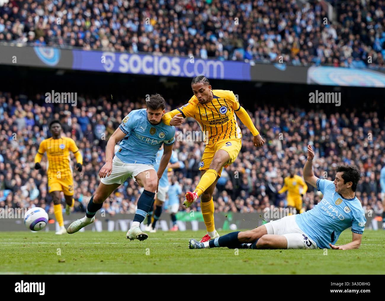 Manchester, UK. 15th Mar, 2025. João Pedro of Brighton shoots wide ...