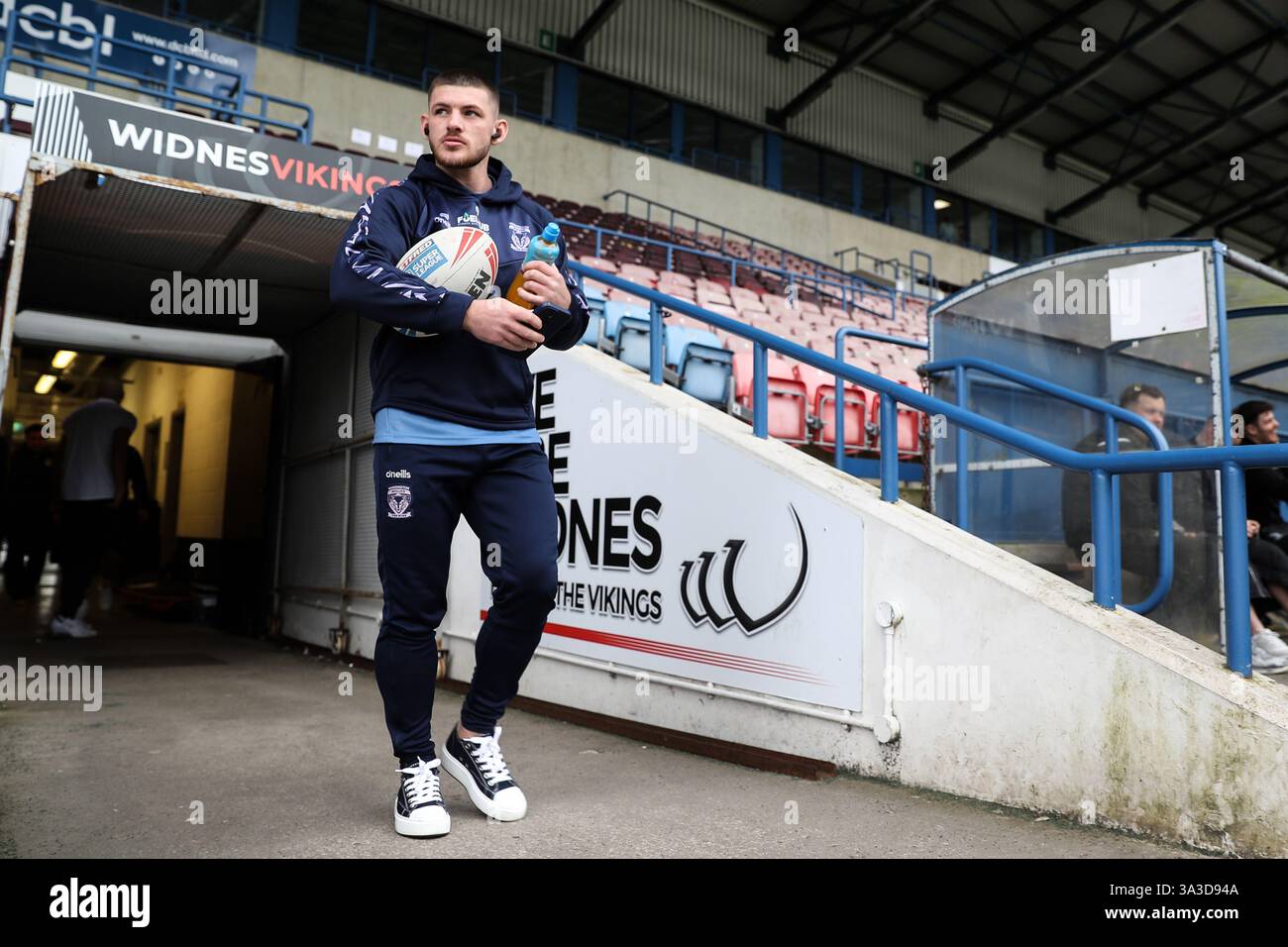 Widnes, UK. 15th Mar, 2025. Danny Walker of Warrington Wolves arrives ...