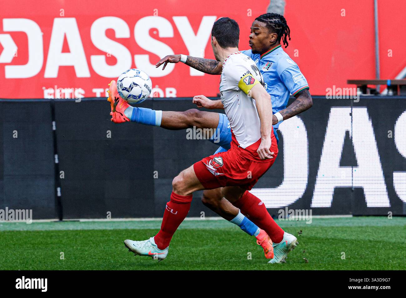 Utrecht, Netherlands. 15th Mar, 2025. UTRECHT, NETHERLANDS - MARCH 15: Sontje Hansen of NEC ...