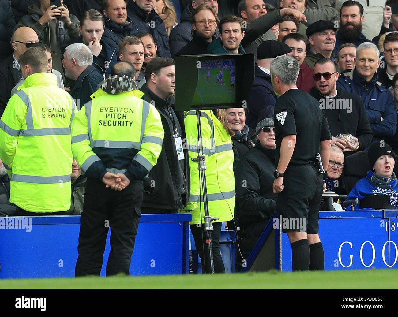Goodison Park, Liverpool, UK. 15th Mar, 2025. Premier League Football ...