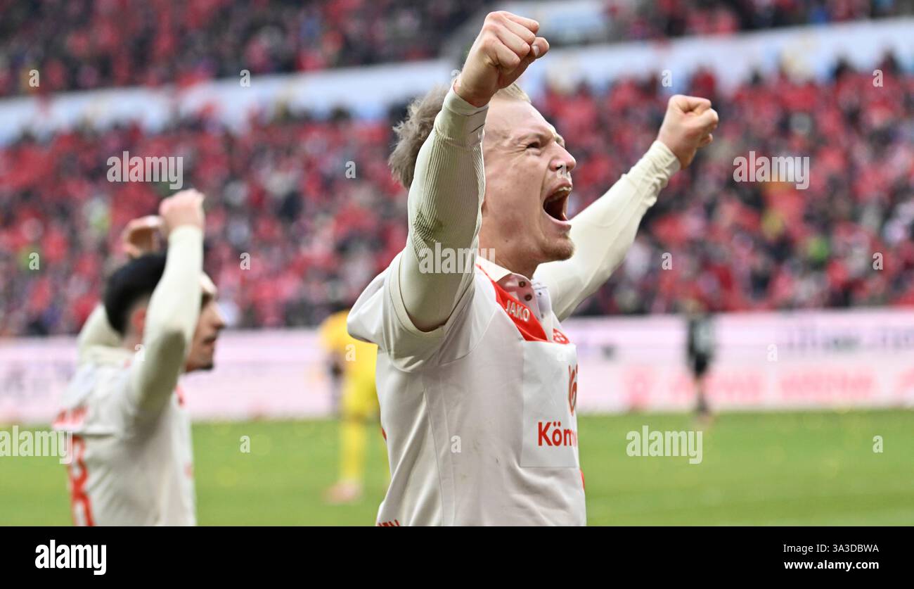 Mainz, Germany. 15th Mar, 2025. Soccer: Bundesliga, FSV Mainz 05 - SC ...