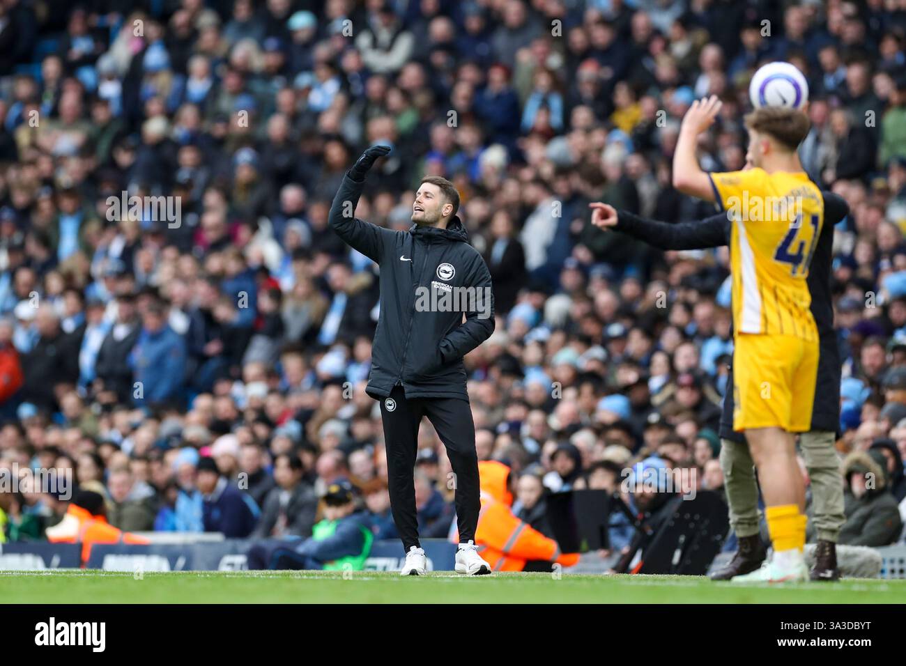Manchester, UK. 15th Mar, 2025. Brighton & Hove Albion Manager Fabian ...