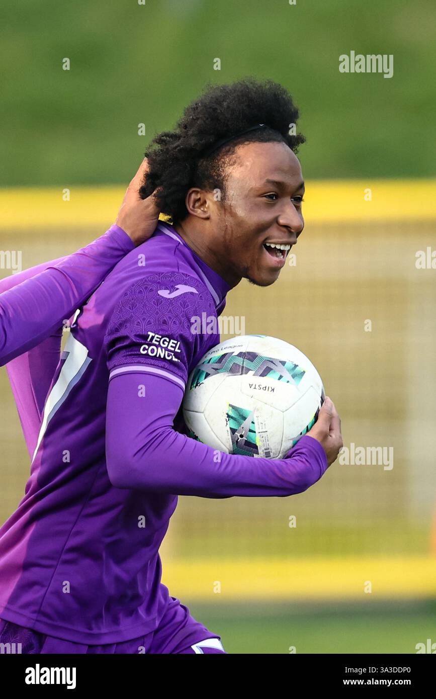 Deinze, Belgium. 15th Mar, 2025. RSCA Futures' Sylla Gassimou ...