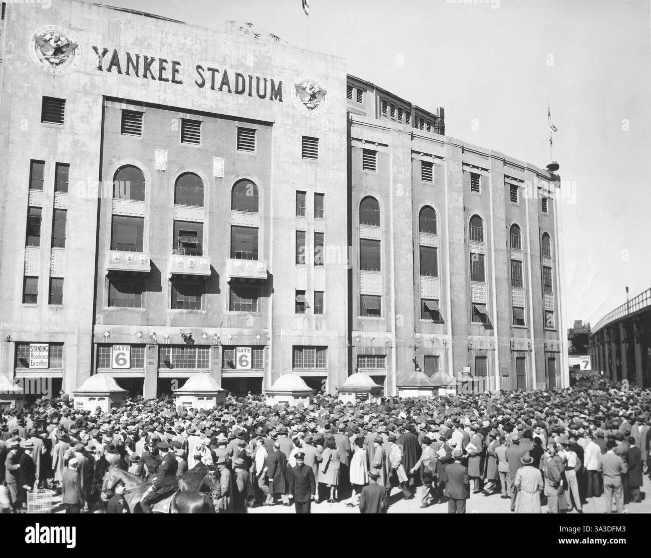 Crowds standing outside Yankee Stadium in the 1940s Stock Photo - Alamy