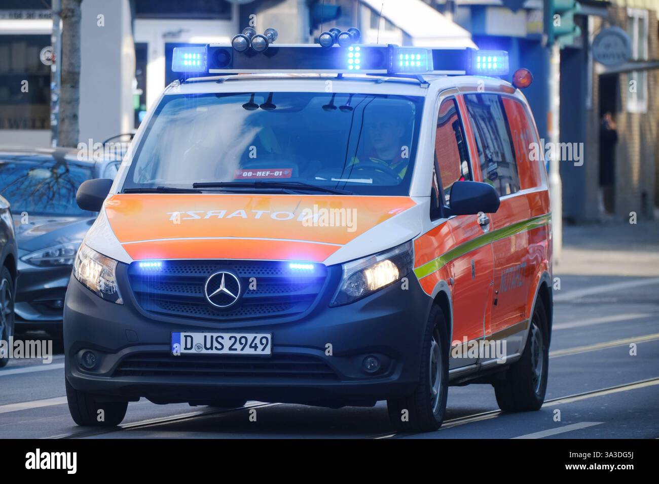 Düsseldorf 15.03.2025 Rettungswagen Rettungsdienst ...