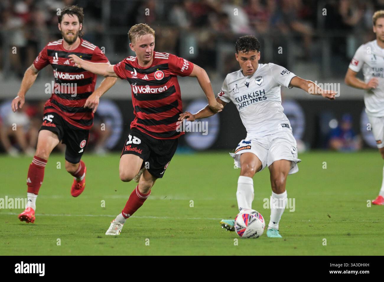Oscar James Moncrieff Priestman (L) of Western Sydney Wanderers and ...