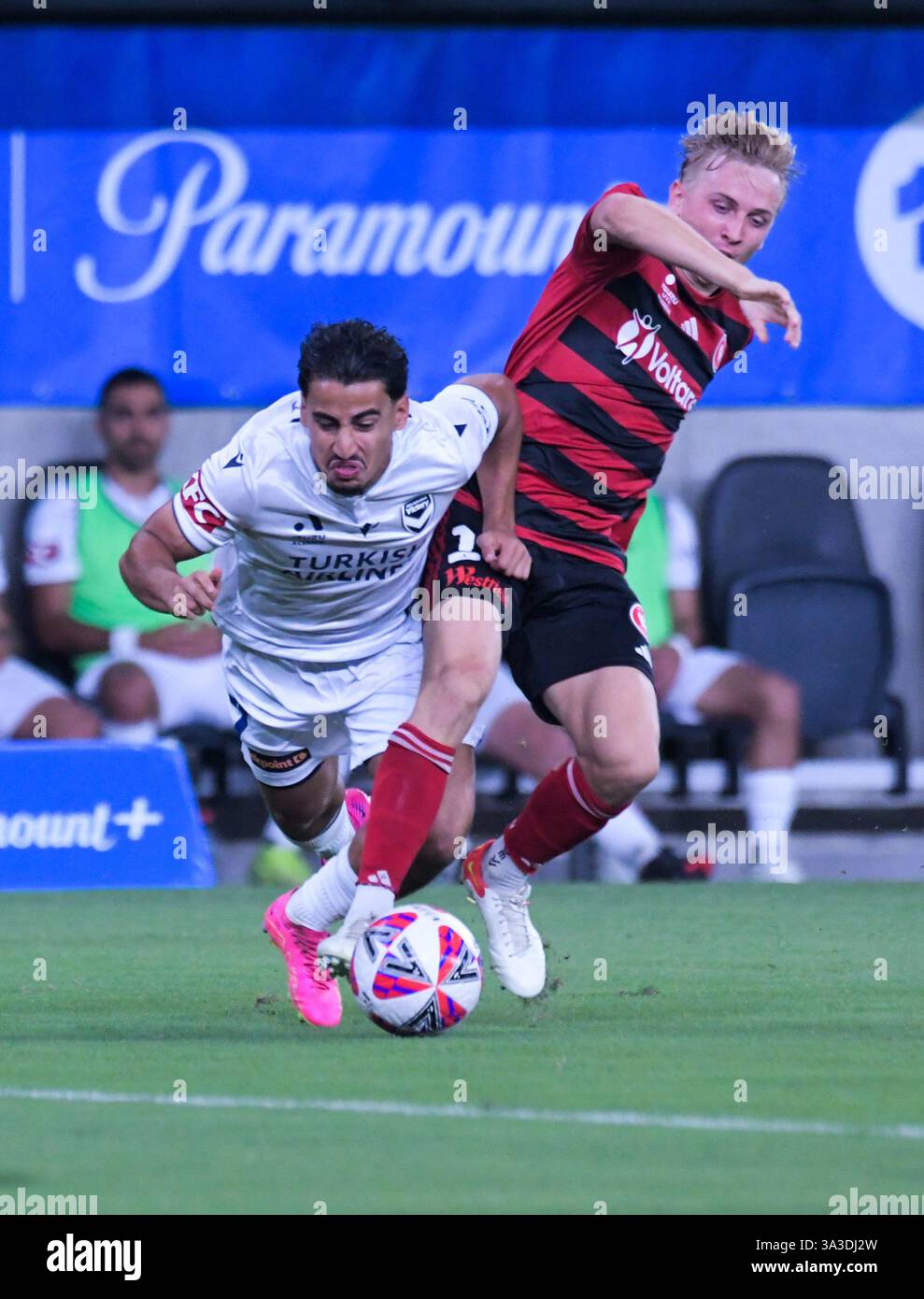 Parramatta, Australia. 15th Mar, 2025. Daniel Arzani (L) of Melbourne ...