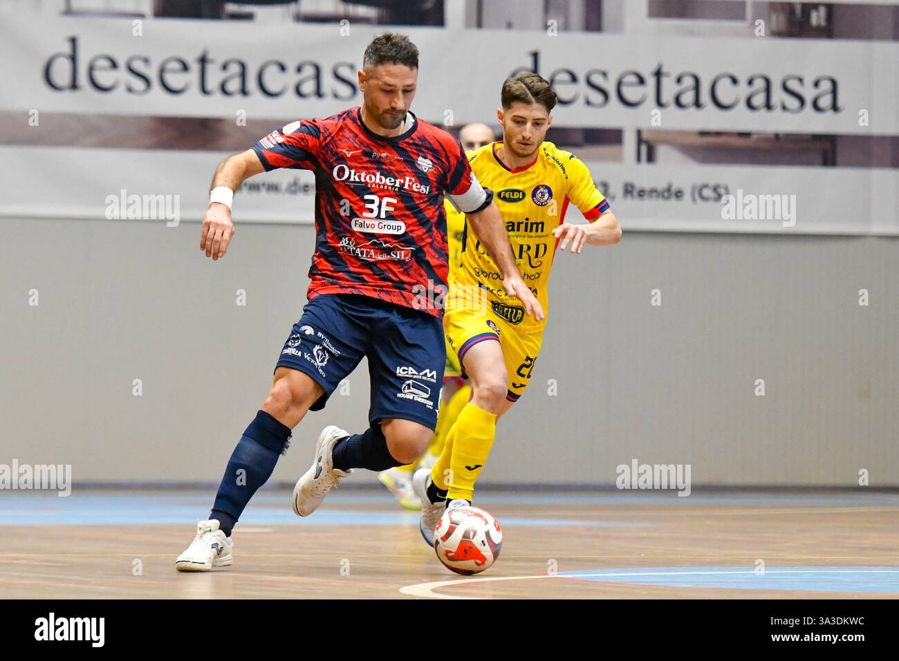 Cosenza, Italy. 15th Mar, 2025. Paride Marchio during Pirossigeno ...