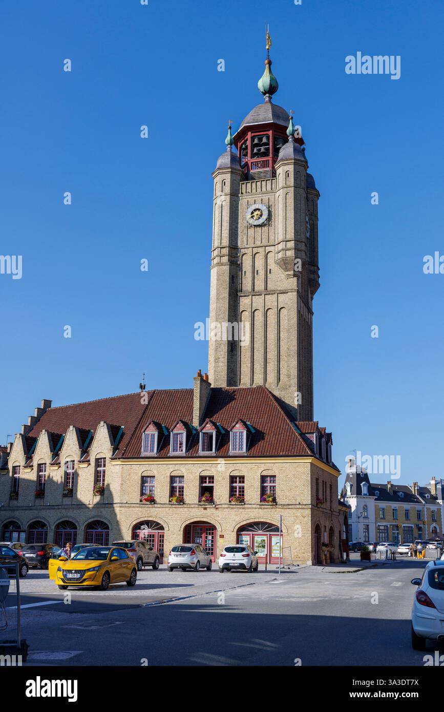 Beffroi bergues hi-res stock photography and images - Alamy