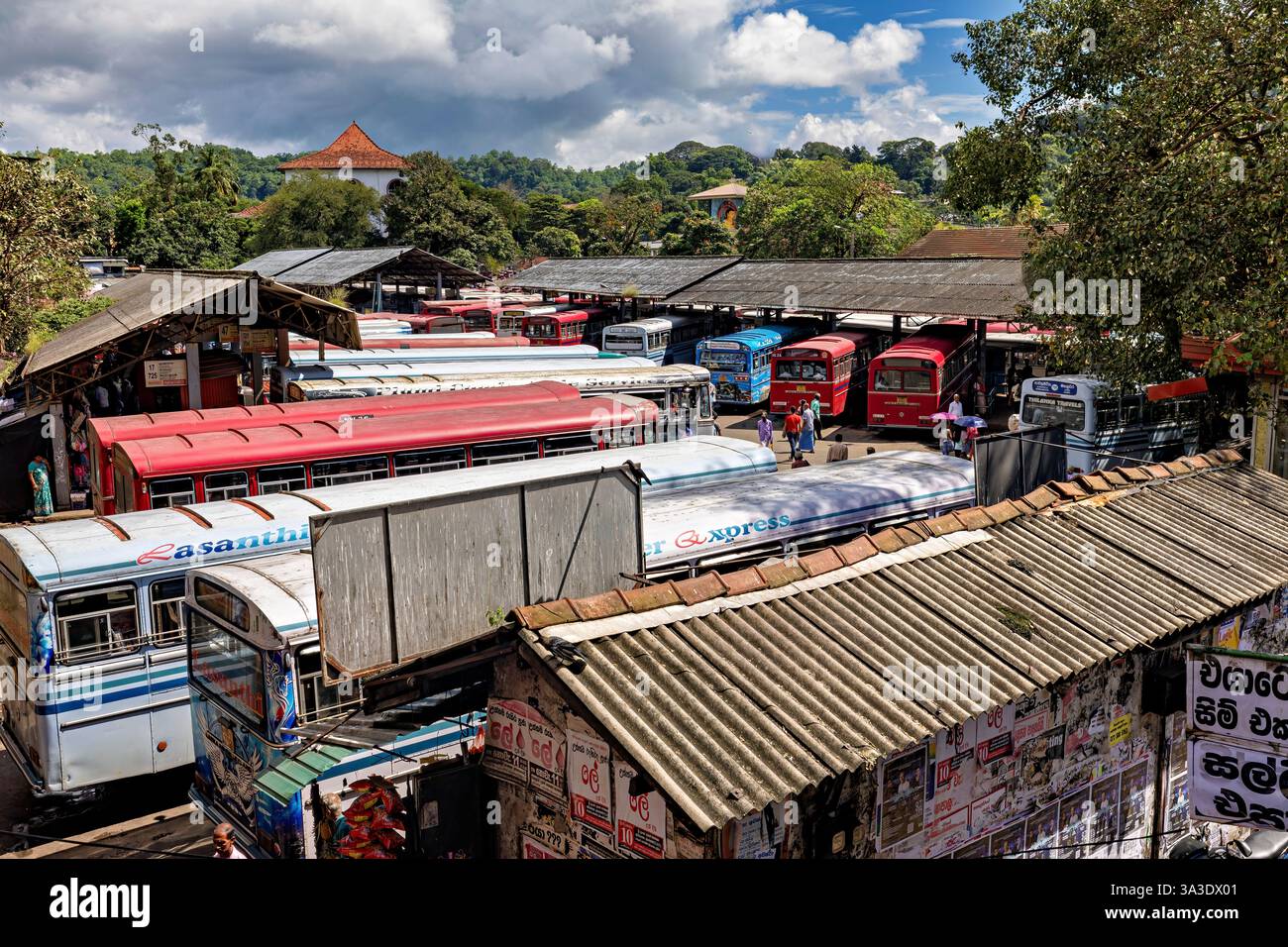 The Bus Station in the City of Kandy Sri Lanka Stock Photo - Alamy