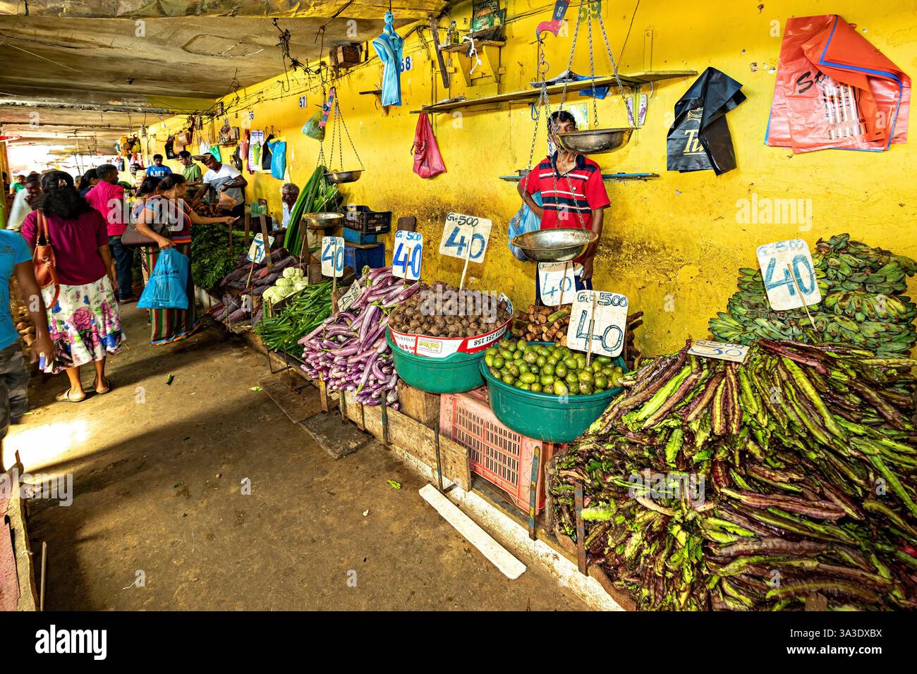 The old market hall of Kandy in Sri Lanka Stock Photo - Alamy
