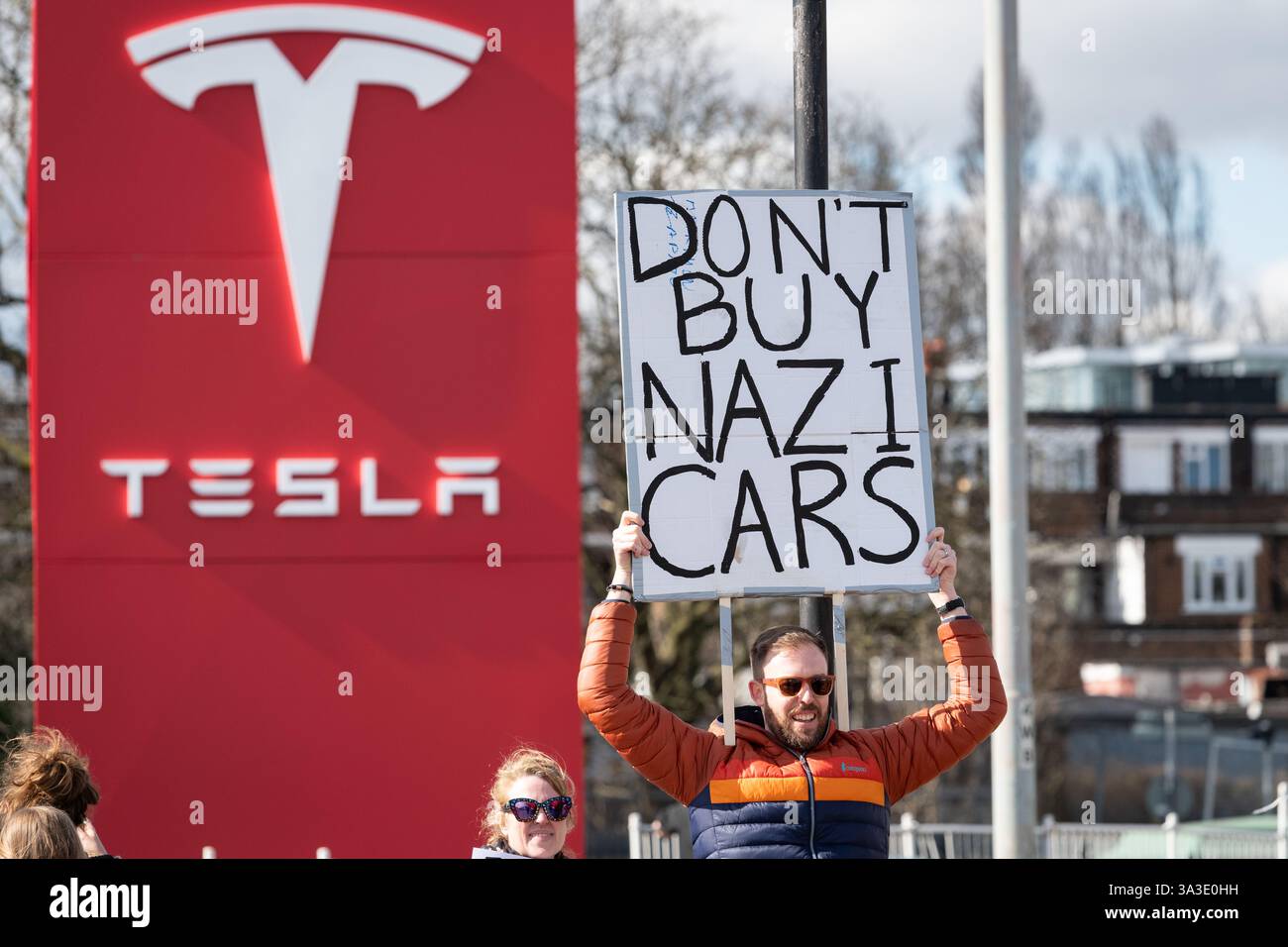 London, UK. 15 March, 2025. Opponents of Elon Musk, CEO of Tesla ...