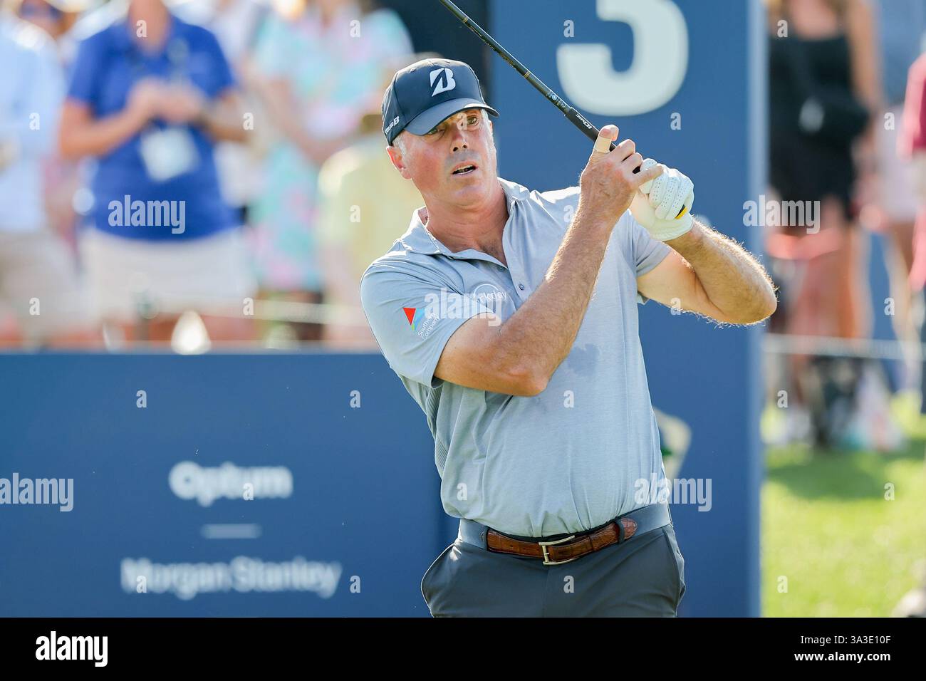 Ponte Vedra, FL, USA. 15th Mar, 2025. Matt Kuchar readies for his tee ...