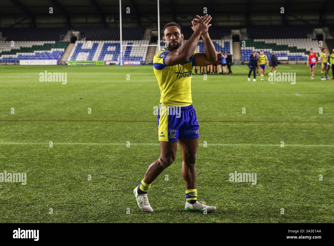 Rodrick Tai of Warrington Wolves applauds the travelling fans after the ...