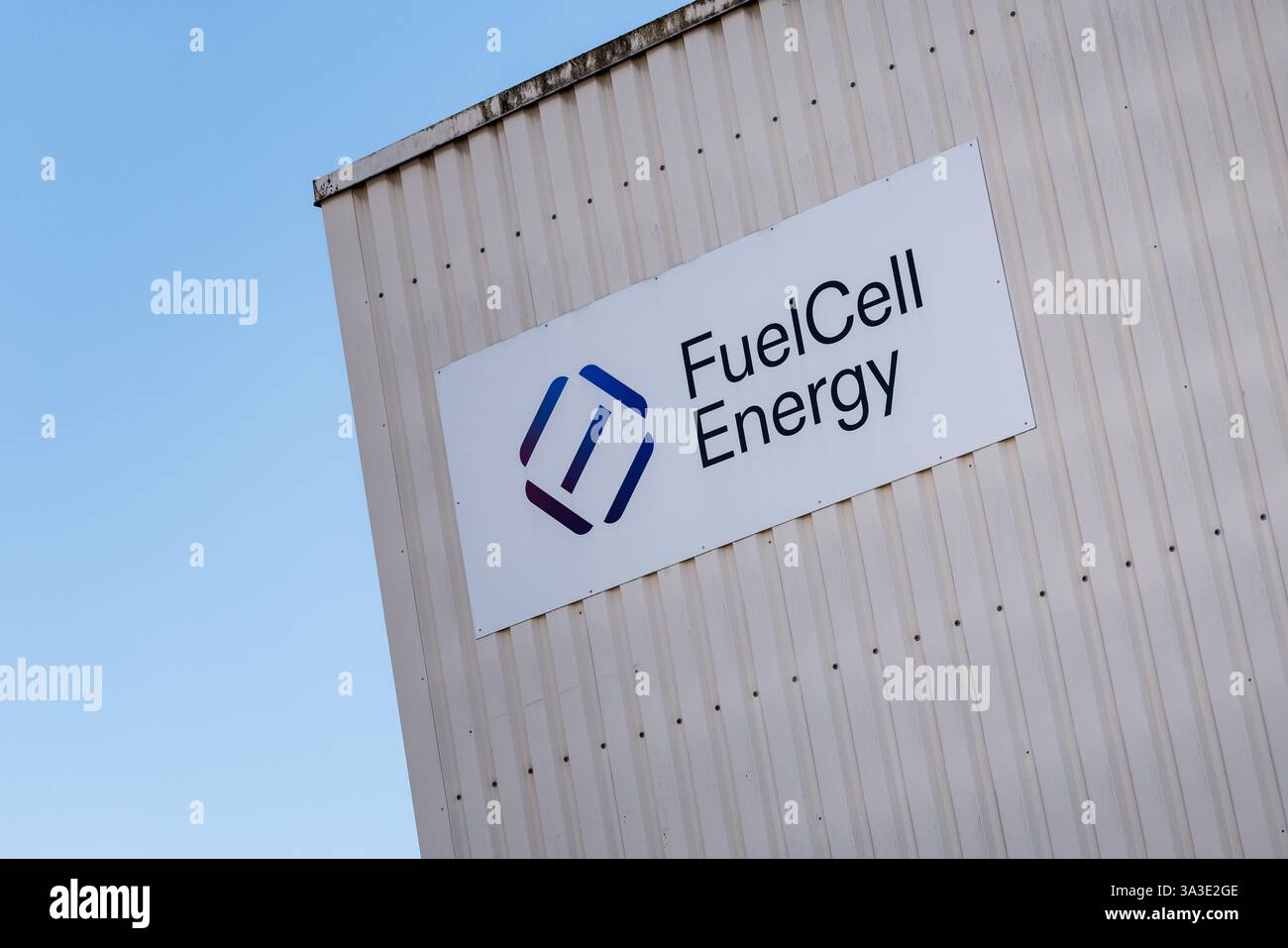 Taufkirchen, Germany. 09th Mar, 2025. The FuelCell Energy lettering and ...
