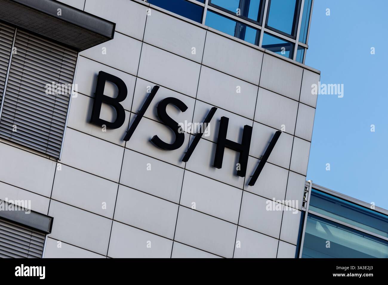 09 March 2025, Bavaria, Munich: The BSH Hausgeräte GmbH lettering and ...