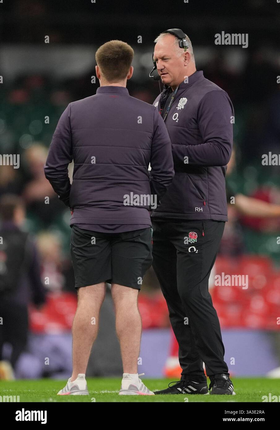 England team manager Richard Hill (right) before the Guinness Men's Six ...